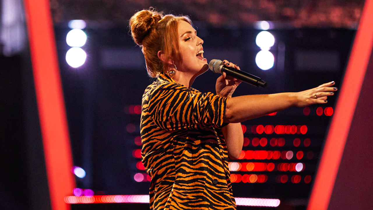 Meg Birch performs 'Why Her Not Me' | The Voice