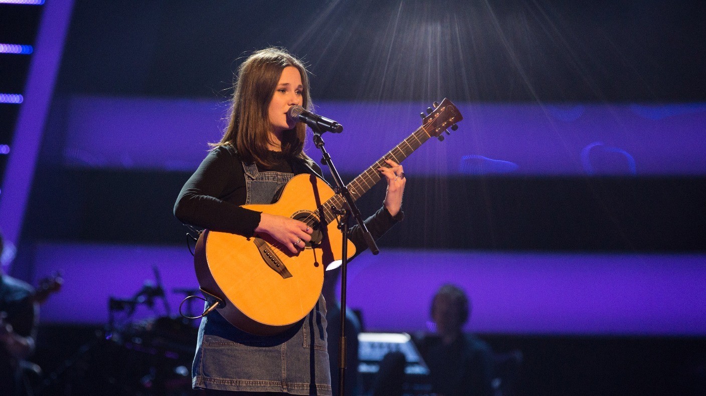 Chloe Jones | The Voice