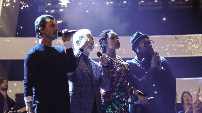 The Coaches perform Under Pressure | The Voice