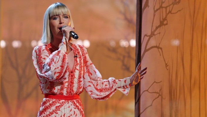 Molly Hocking performs ‘Someone You Loved’ | The Voice