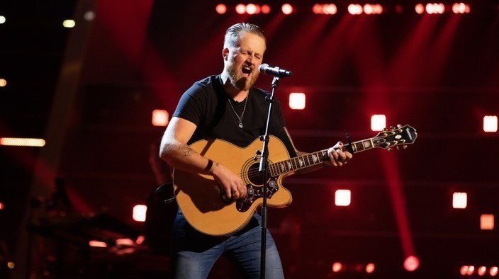 Adam Howarth performs 'Losing Man' | The Voice
