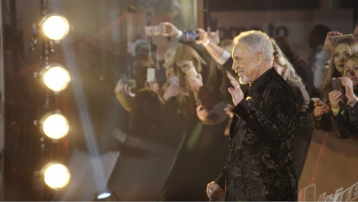 Red Carpet: Jamie chats to the Coaches! | The Voice