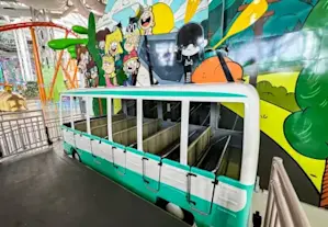 Loud House - Family Bus Amusement Ride in New Jersey - 30 Mins From NYC