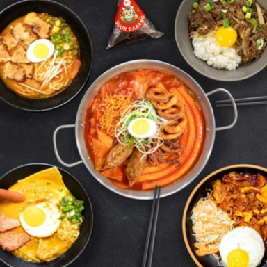 Restaurants in East Rutherford, NJ - Food Court at American Dream