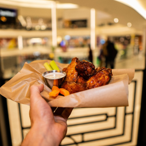 House of Que at American Dream in NJ - BBQ Brisket & Pork and Sports Bar