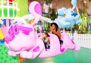 Blue's Skidoo - Blue's Clues Interactive Flying Ride - 30 Mins From NYC