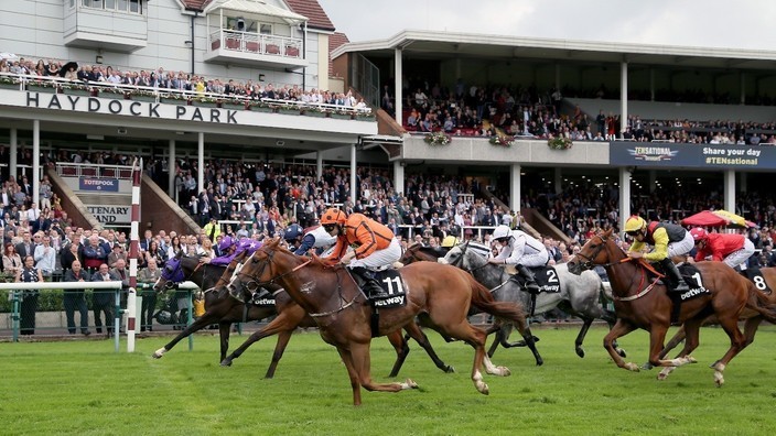 Handsome Dude comes out on top in three way photo finish | Racing