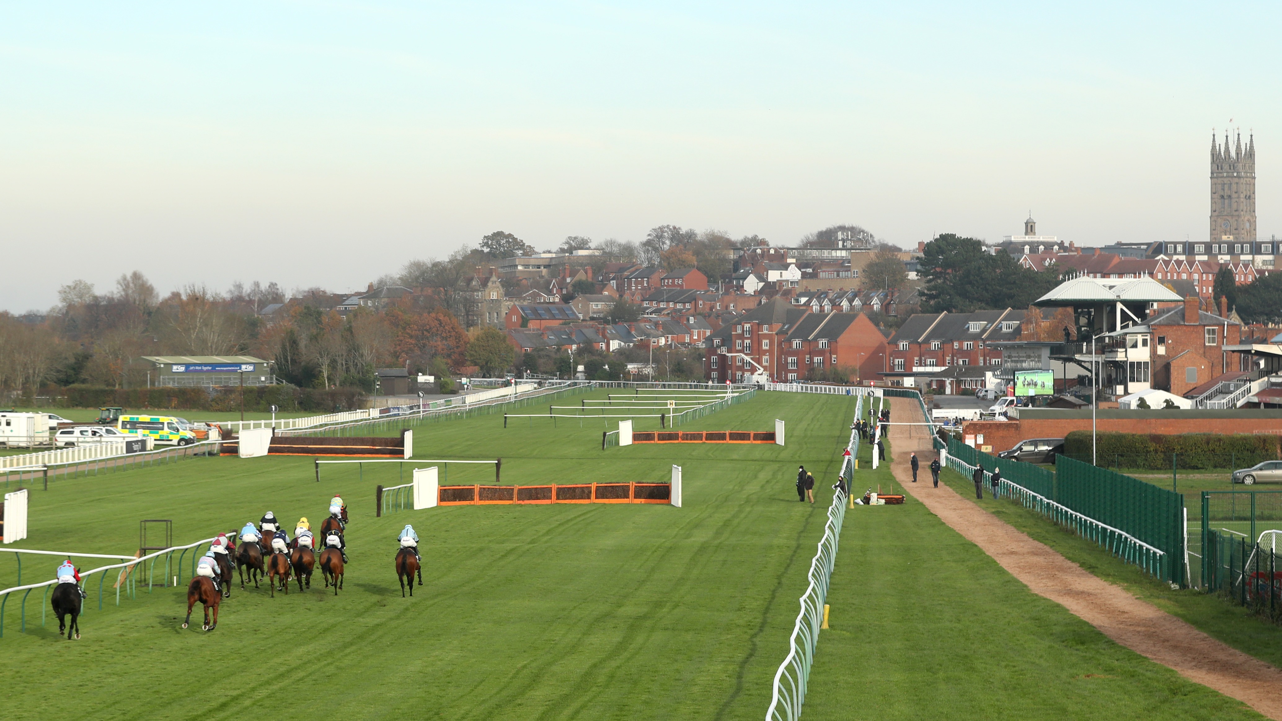 Warwick to inspect for Saturday card | Racing