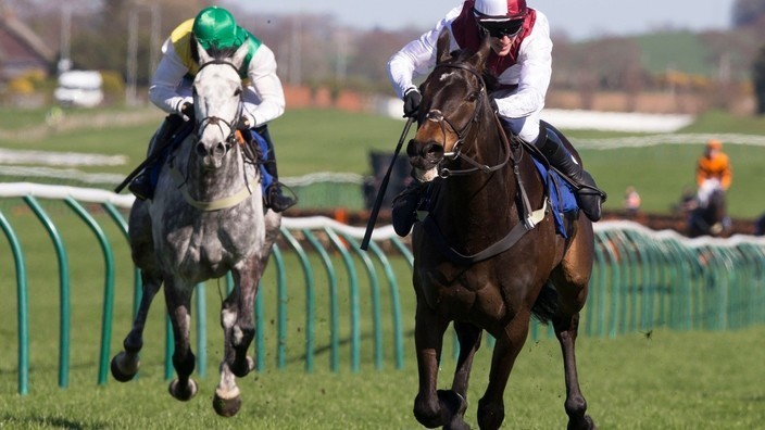 Joe Farrell hangs on to claim narrow victory in Scottish Grand National ...