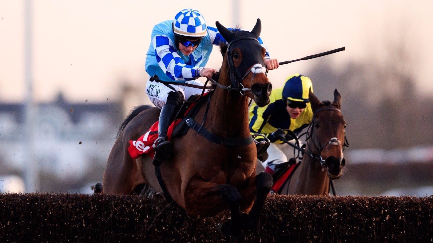 Tom George shifts attention to Wincanton prize with Double Shuffle | Racing