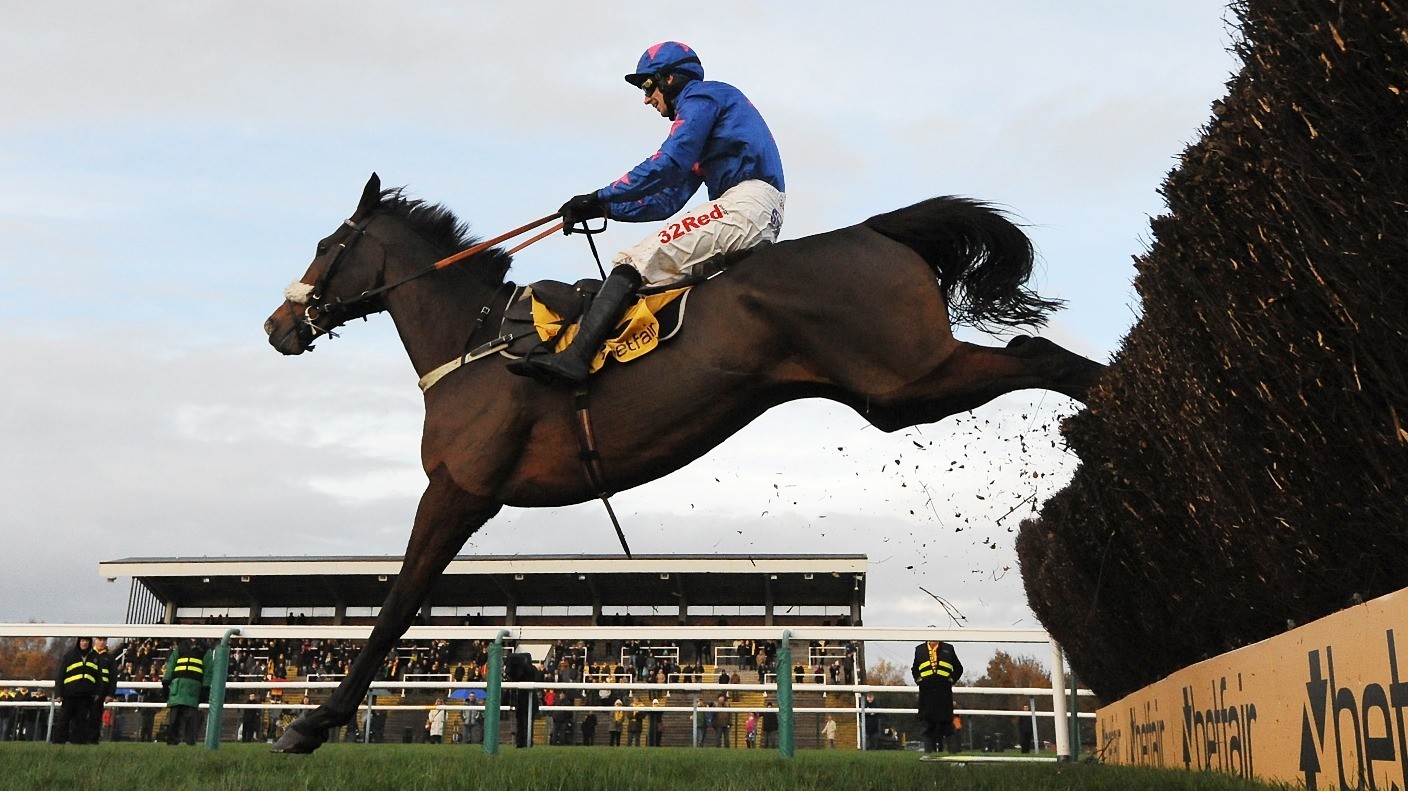 Five times Cue Card ruled the world | Racing