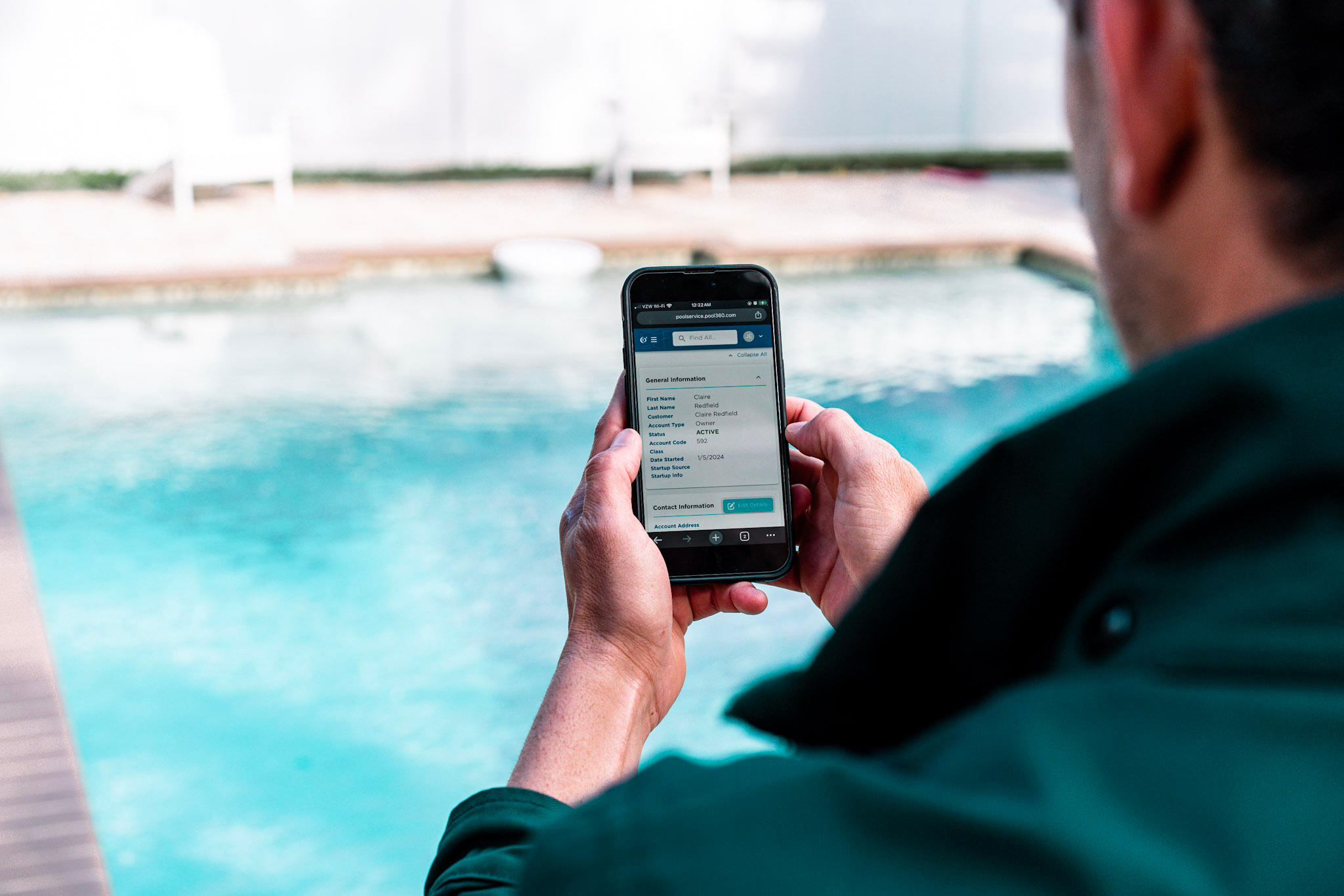 Intuitive Service Reports with Email & Completion Photos