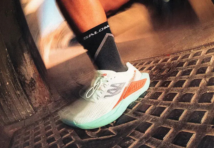 Salomon road running store