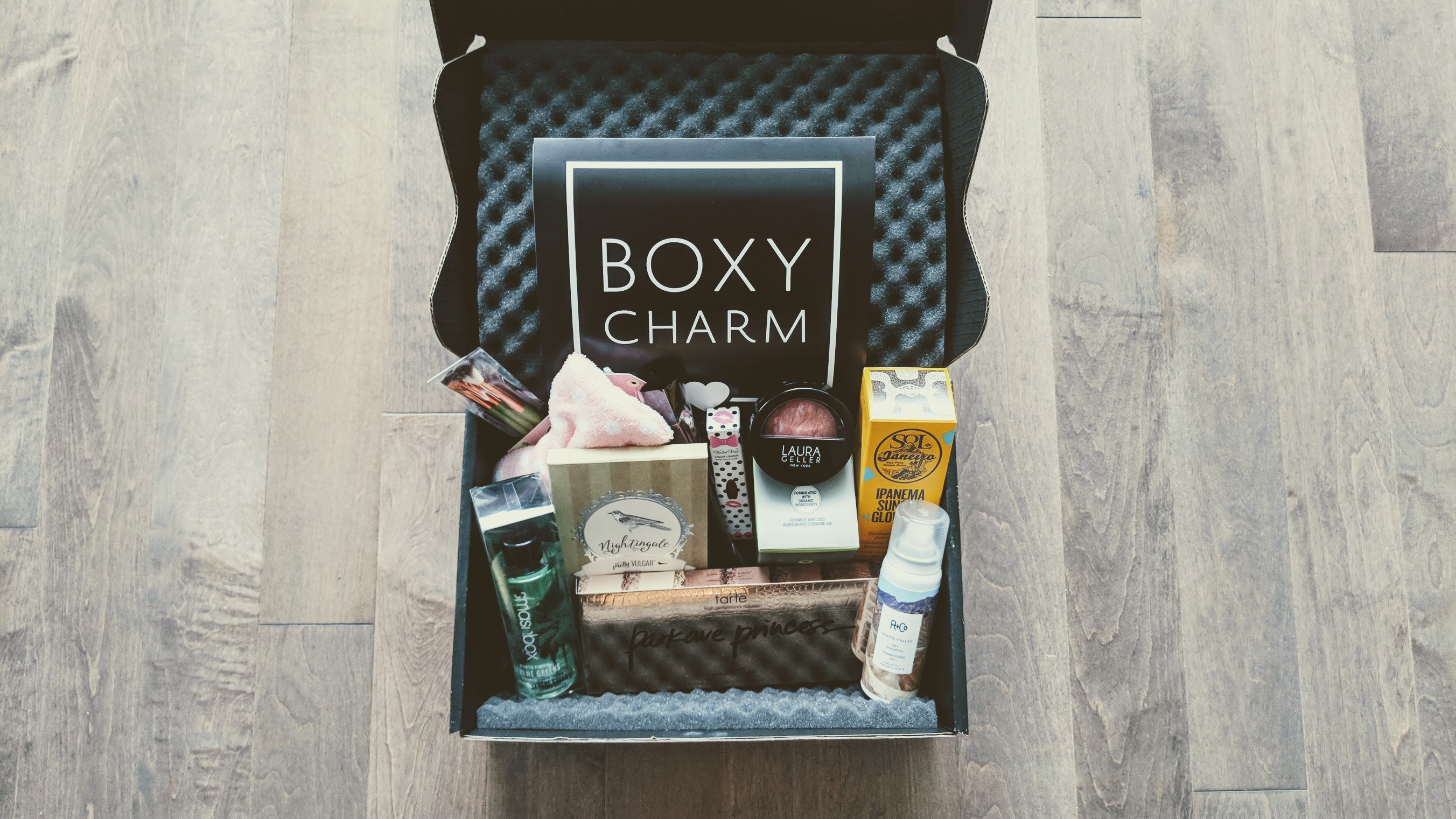 BOXYCHARM BoxyLuxe September 2018 Unboxing and Review - Pout so Pretty