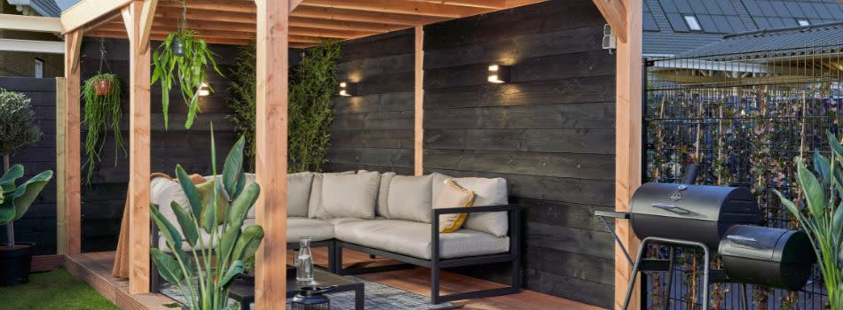 Zelf verlichting onder je overkapping aanleggen, zo doe je dat | GAMMA