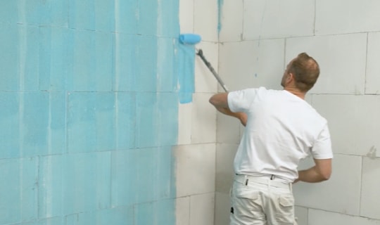 Zelf stucen: stappenplan muur stucen | GAMMA