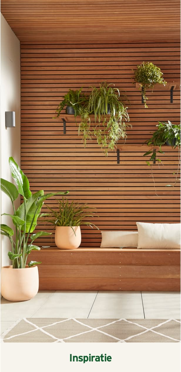 Strakke maar duurzame tuin met ruimte voor containers