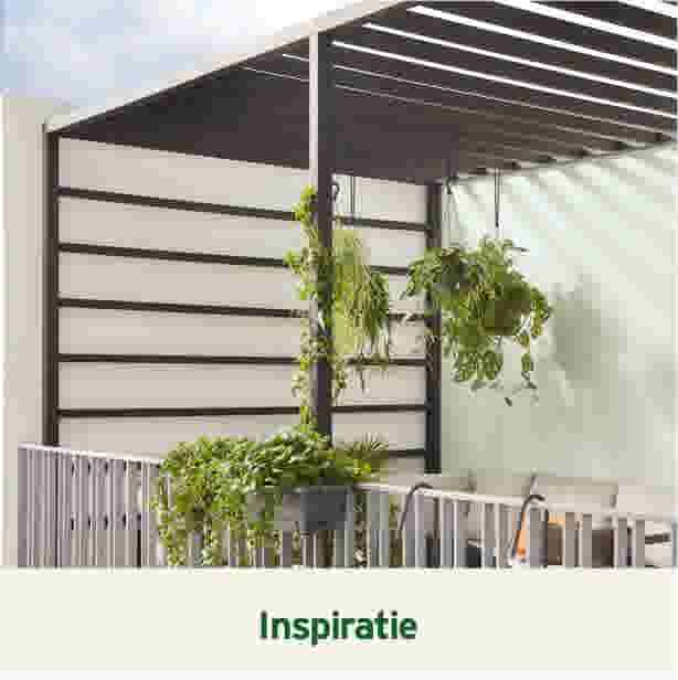 Strakke maar duurzame tuin met ruimte voor containers