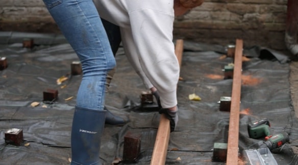 Houten vlonder maken op piketpalen? Zo doe je dat | GAMMA