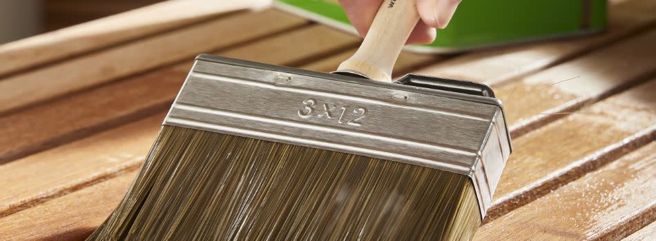 Tuinmeubelen beitsen? Bekijk ons stappenplan | GAMMA