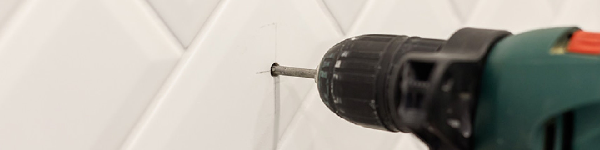 Stappenplan voor het boren van een gat in een tegel | GAMMA