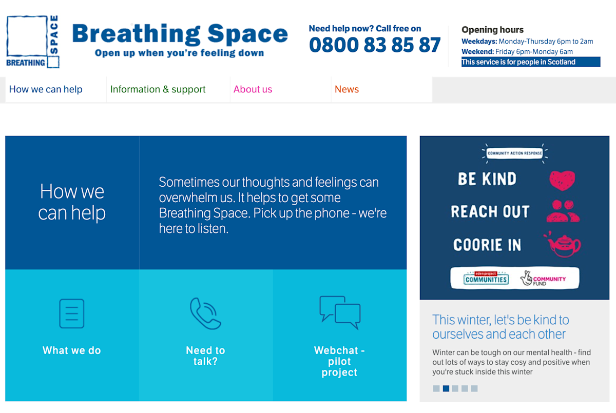 Using a banner to demonstrate opening hours