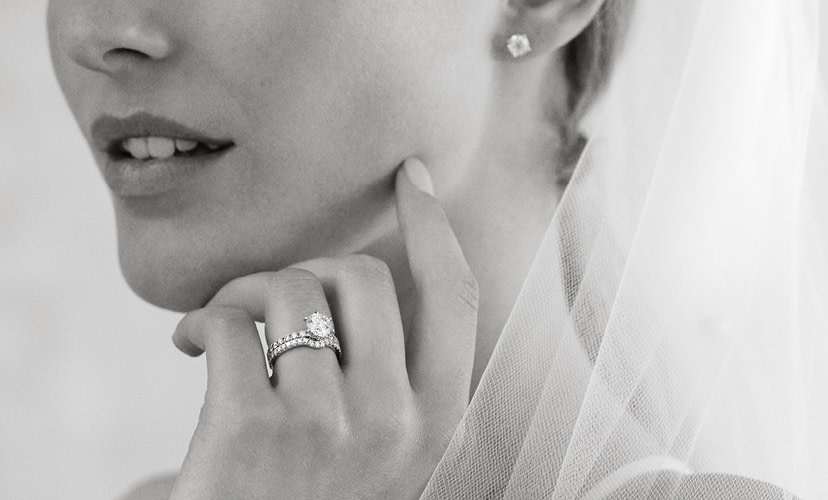 5 Stunning Looks You Can Create with your Solitaire Engagement Ring
