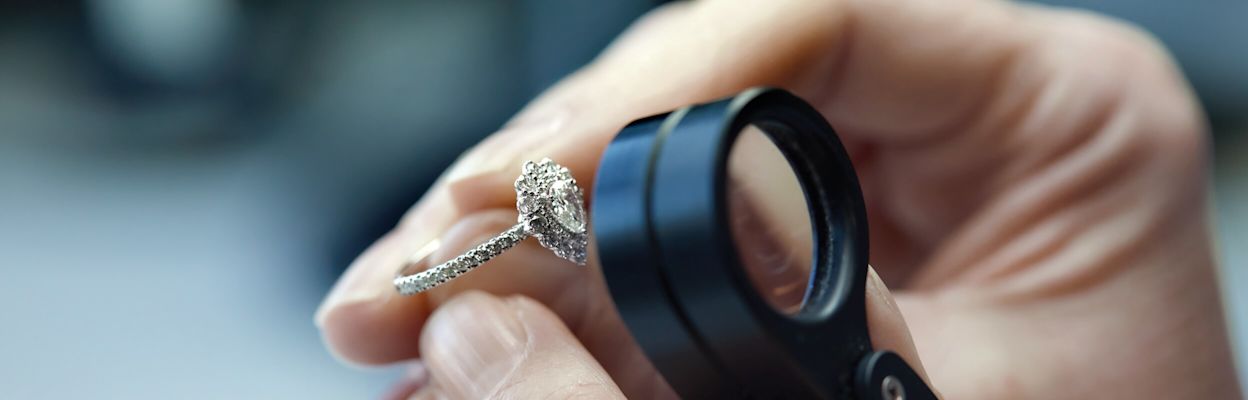 Diamond Guide - The Four Cs & Cut Types | Michael Hill