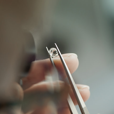 Behind the Craft: Meet our Diamond Buyer