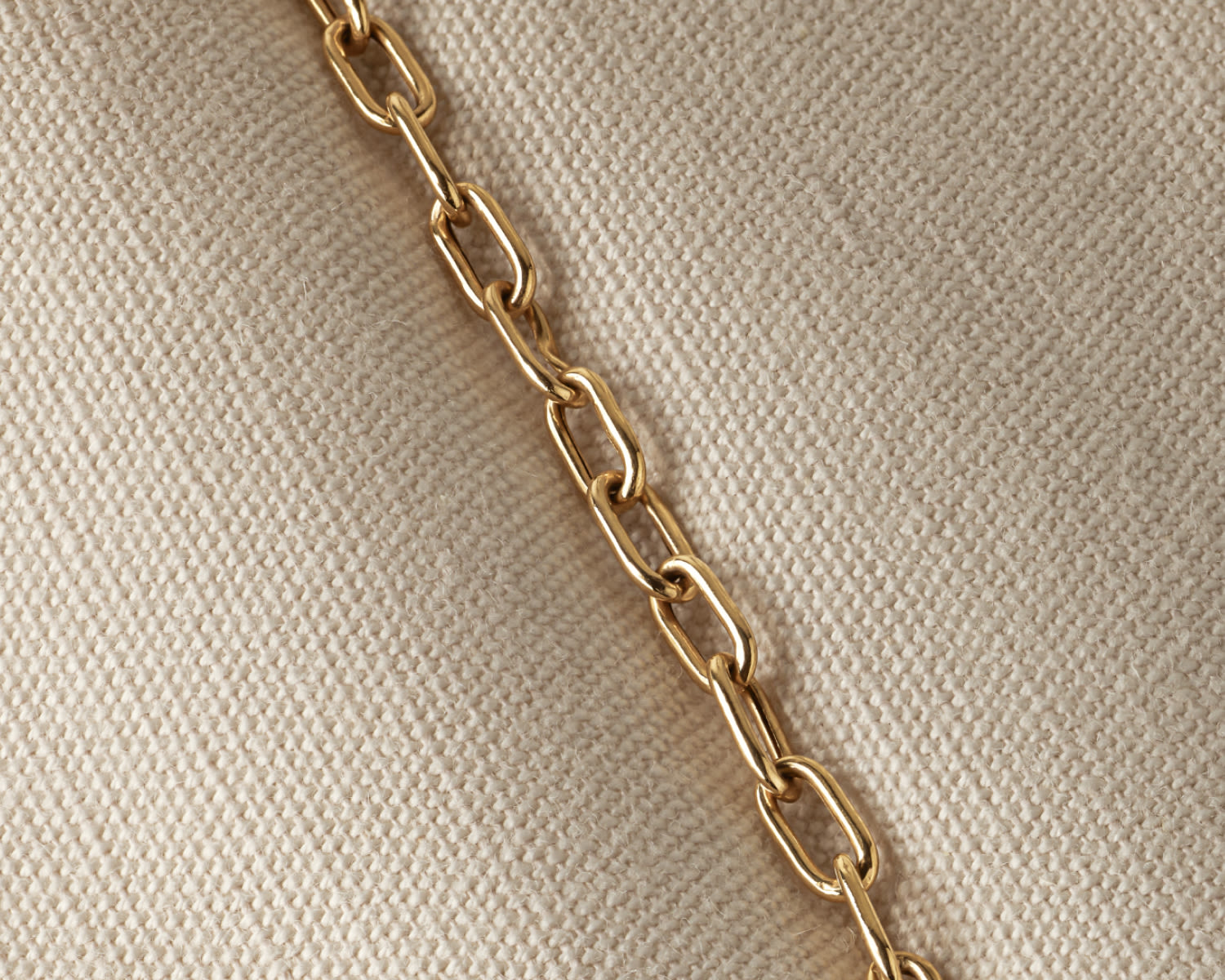 Chains Size and Necklace Length Guide at Michael Hill NZ