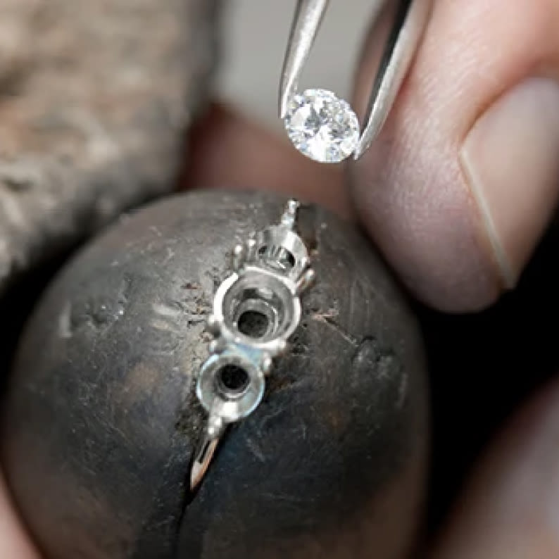 Diamond Jewellery at Michael Hill Australia