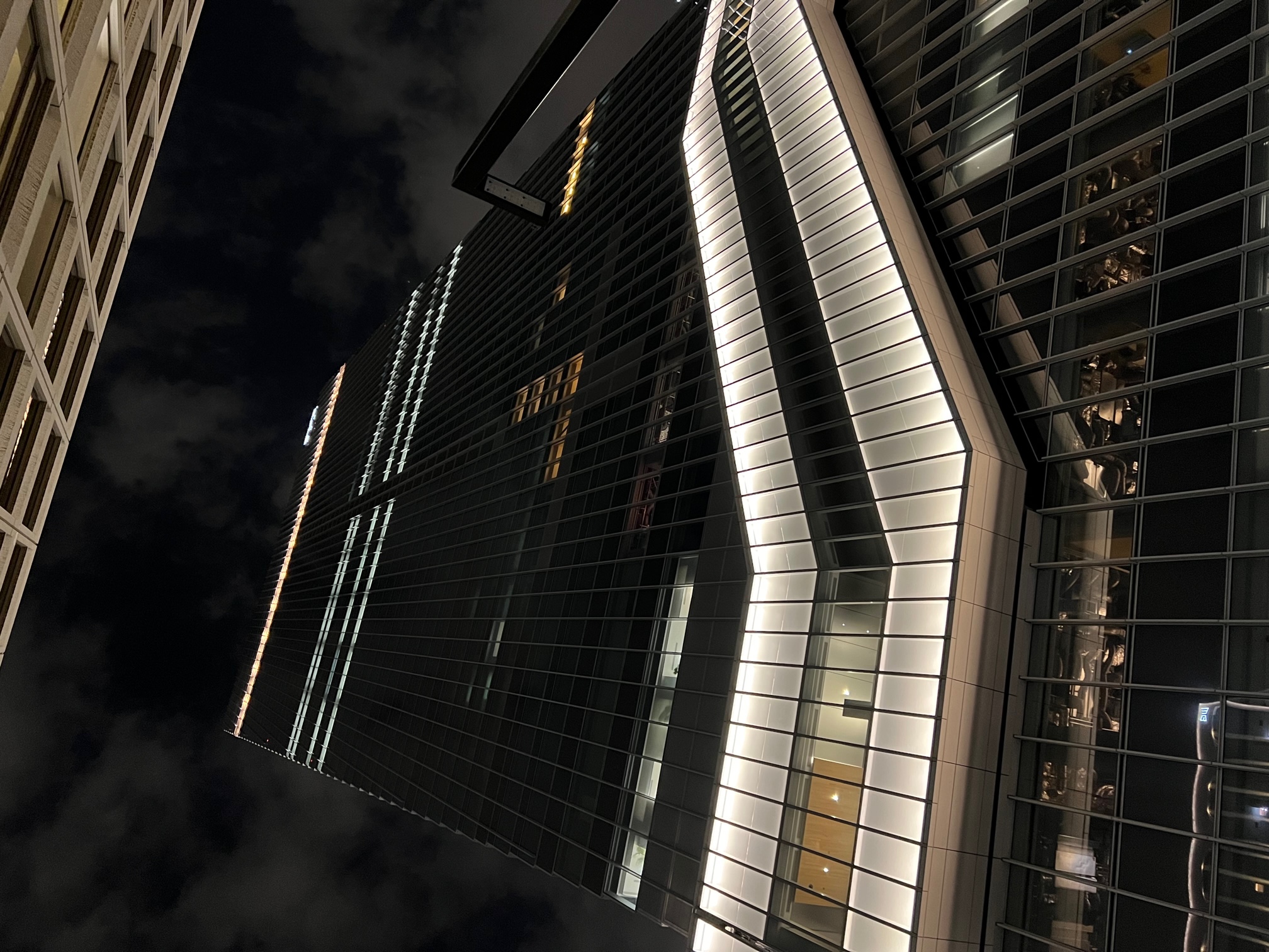 Toranomon Hills Station Tower | L'Observatoire International