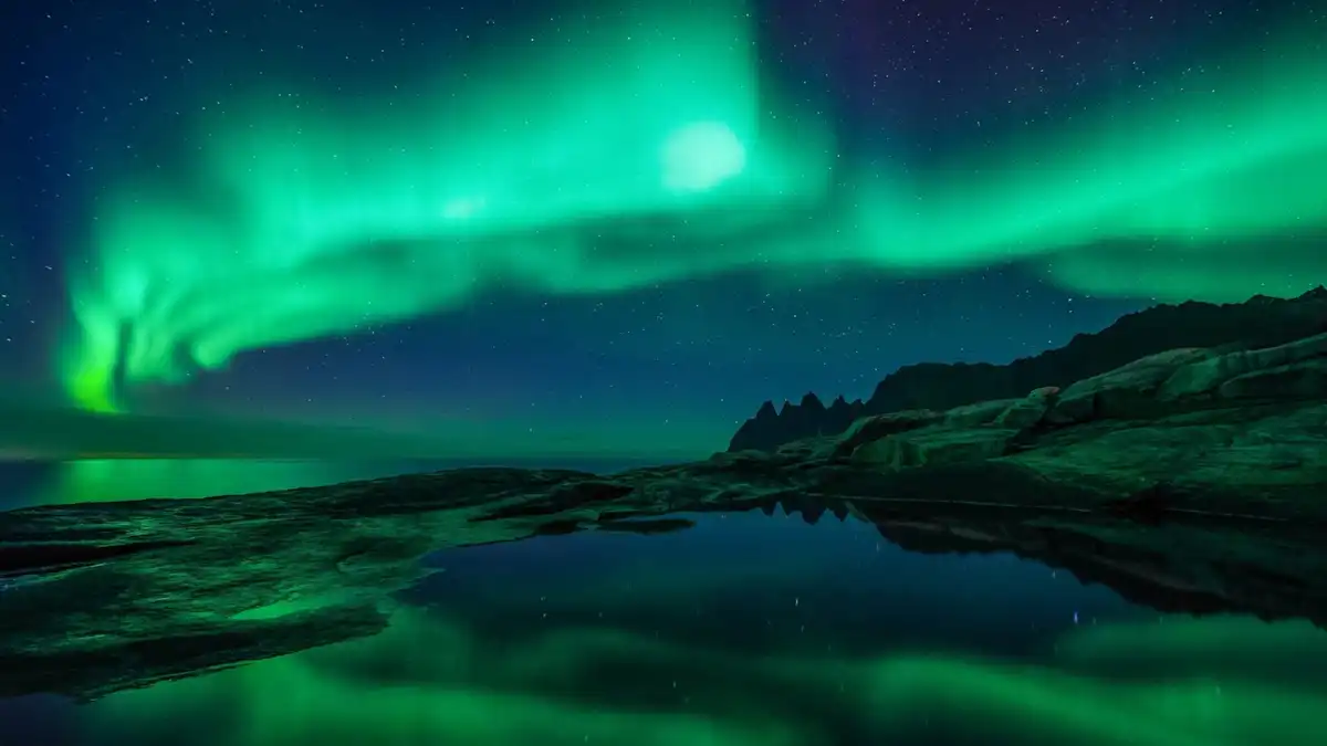 Interview with Dr. John Mason Physicist & Astronomer | Hurtigruten UK