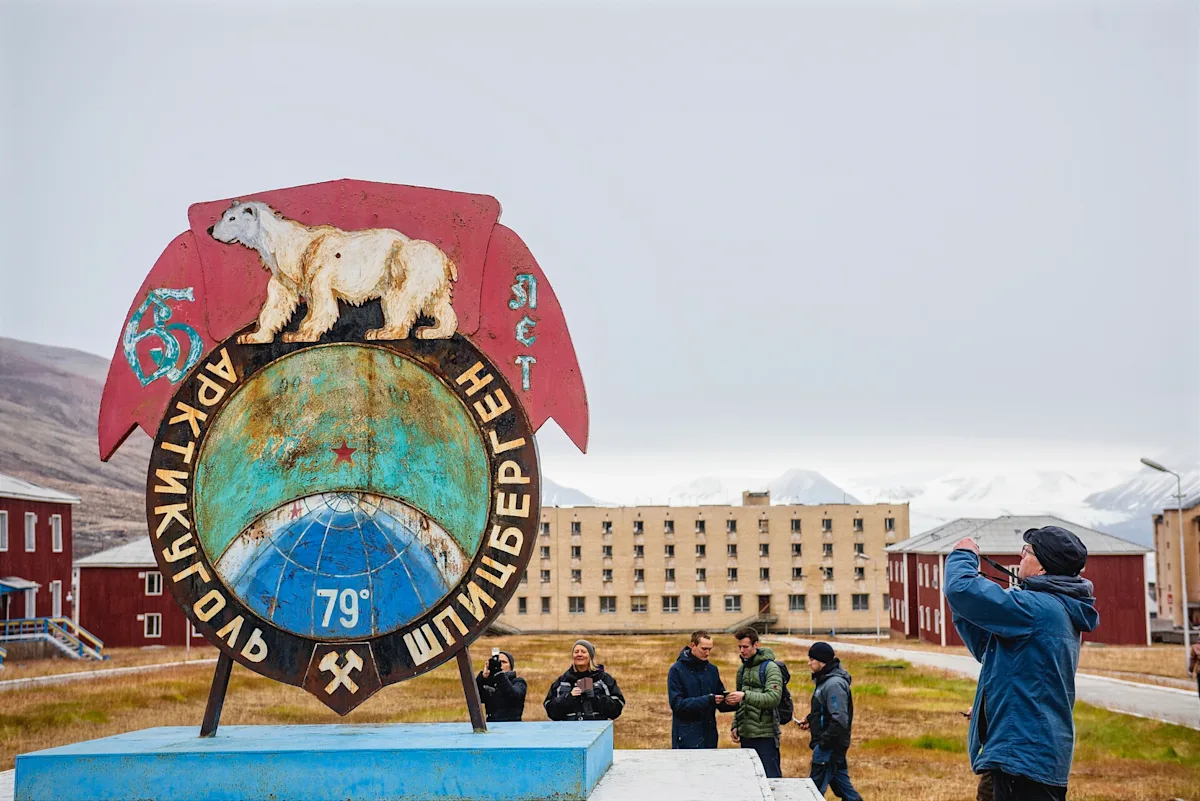 Svalbard History & Heritage | Hurtigruten US
