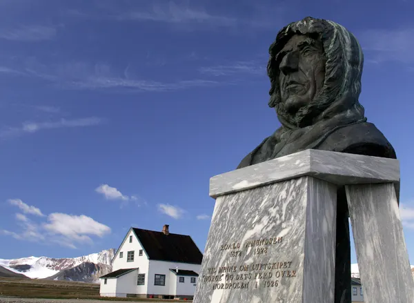 Svalbard History & Heritage | Hurtigruten