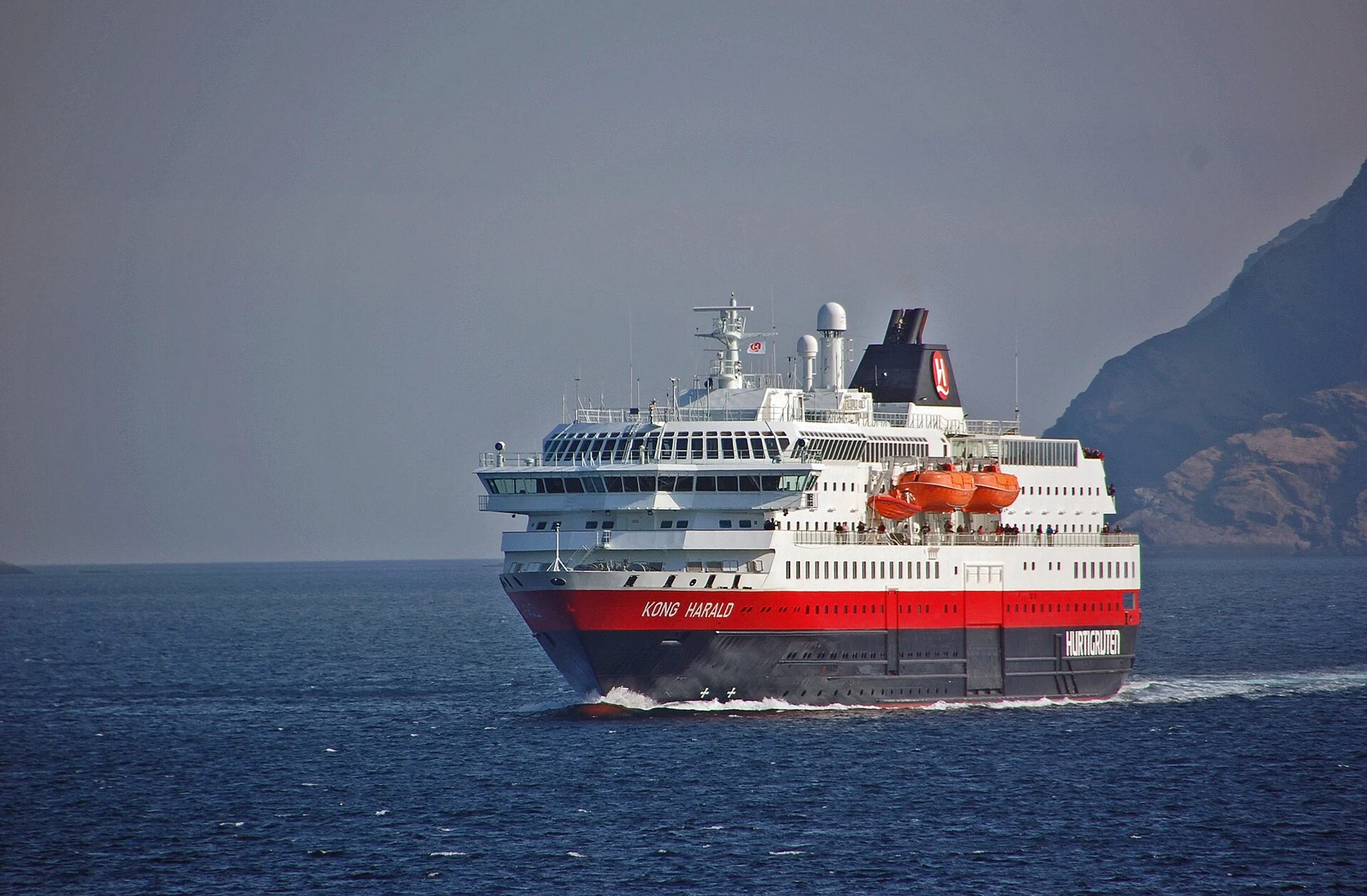 MS Kong Harald: Explore Norway's Coast | Hurtigruten US