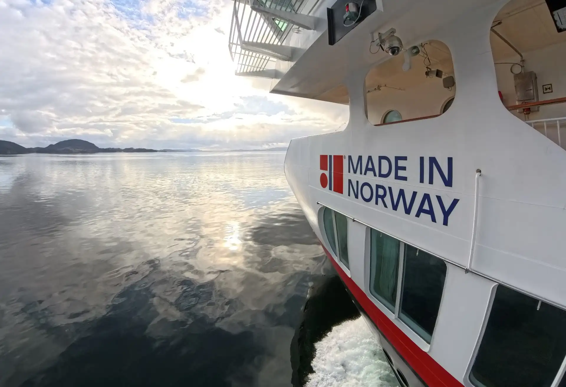 Hurtigruten US | Norwegian Fjords & Northern Lights Cruises