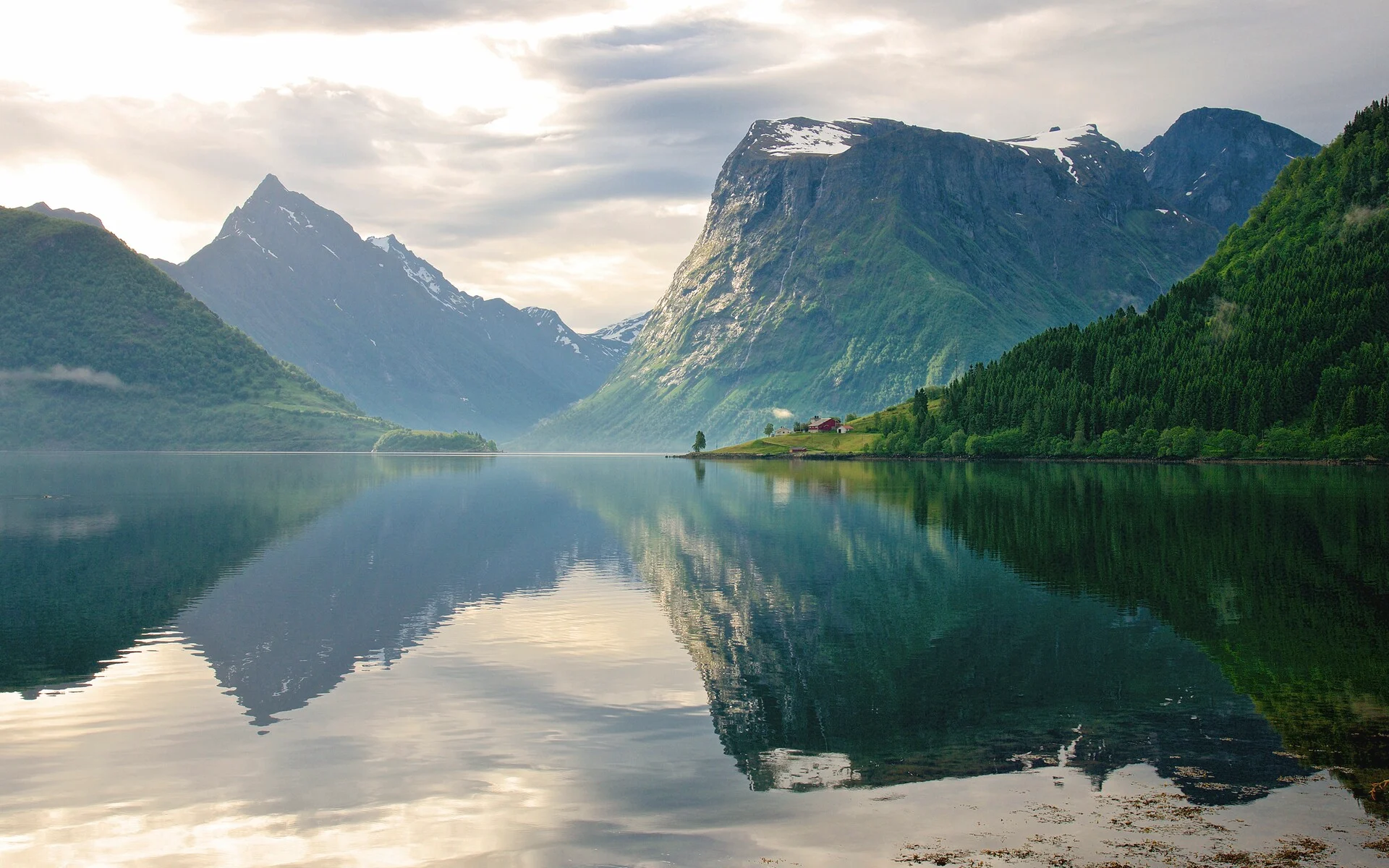 Hjorundfjord Norway | Visit The Hjorundfjord | Hurtigruten US