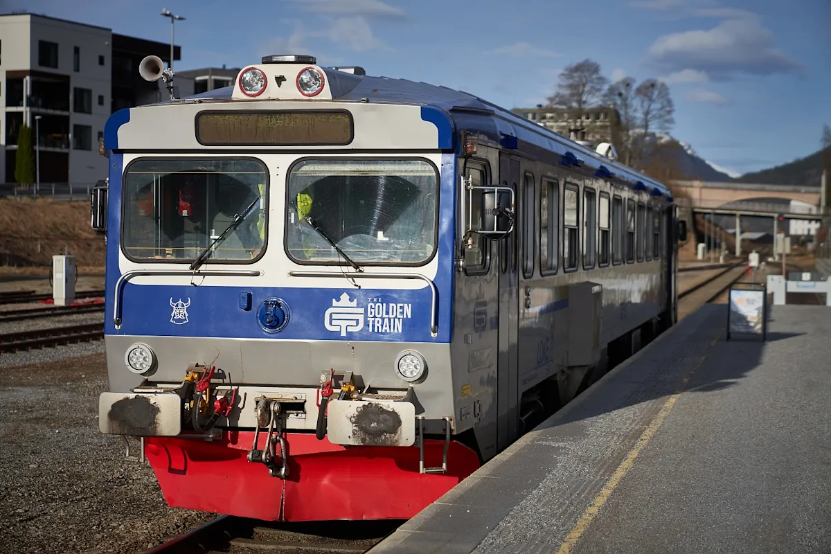 The Golden Train | Rauma Railway Excursion | Hurtigruten US