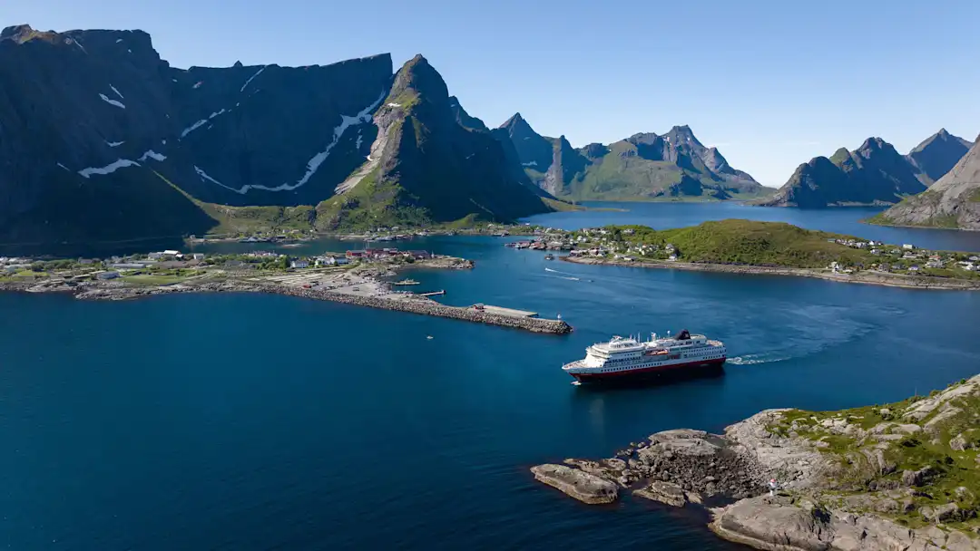 MS Finnmarken (prev. Otto Sverdrup): About the Ship | Hurtigruten