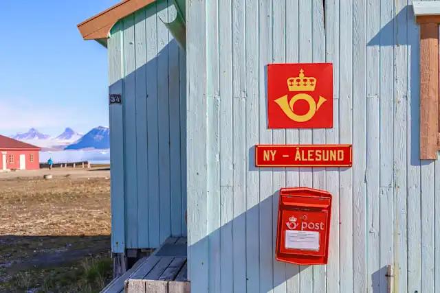 Arctic Norway Frontier | Oslo to Svalbard Tour | Hurtigruten AU