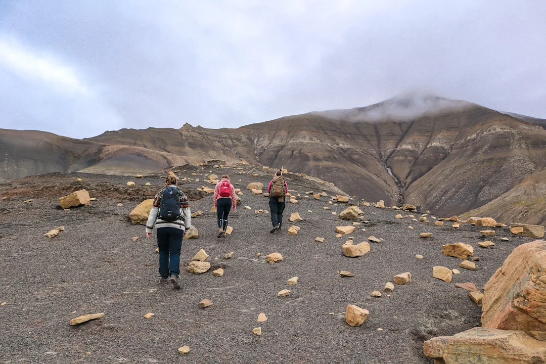 Longyearbyen Travel Guide | Visit Svalbard | Hurtigruten