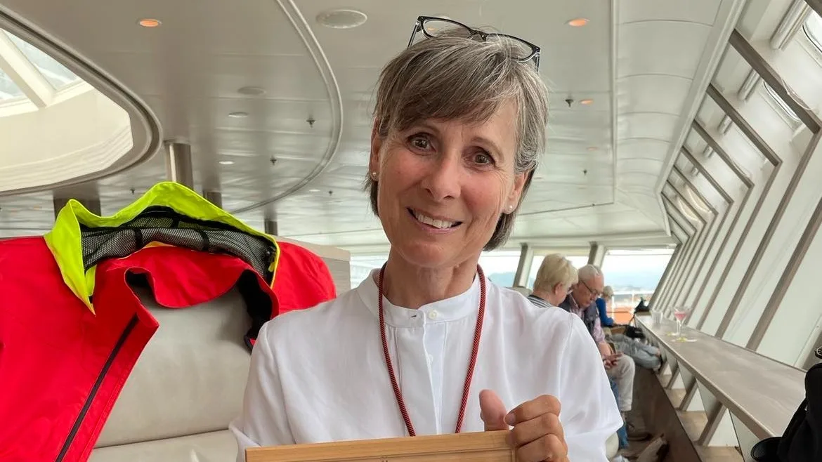 Aurora Borealis | Explore the Northern Lights | Hurtigruten US