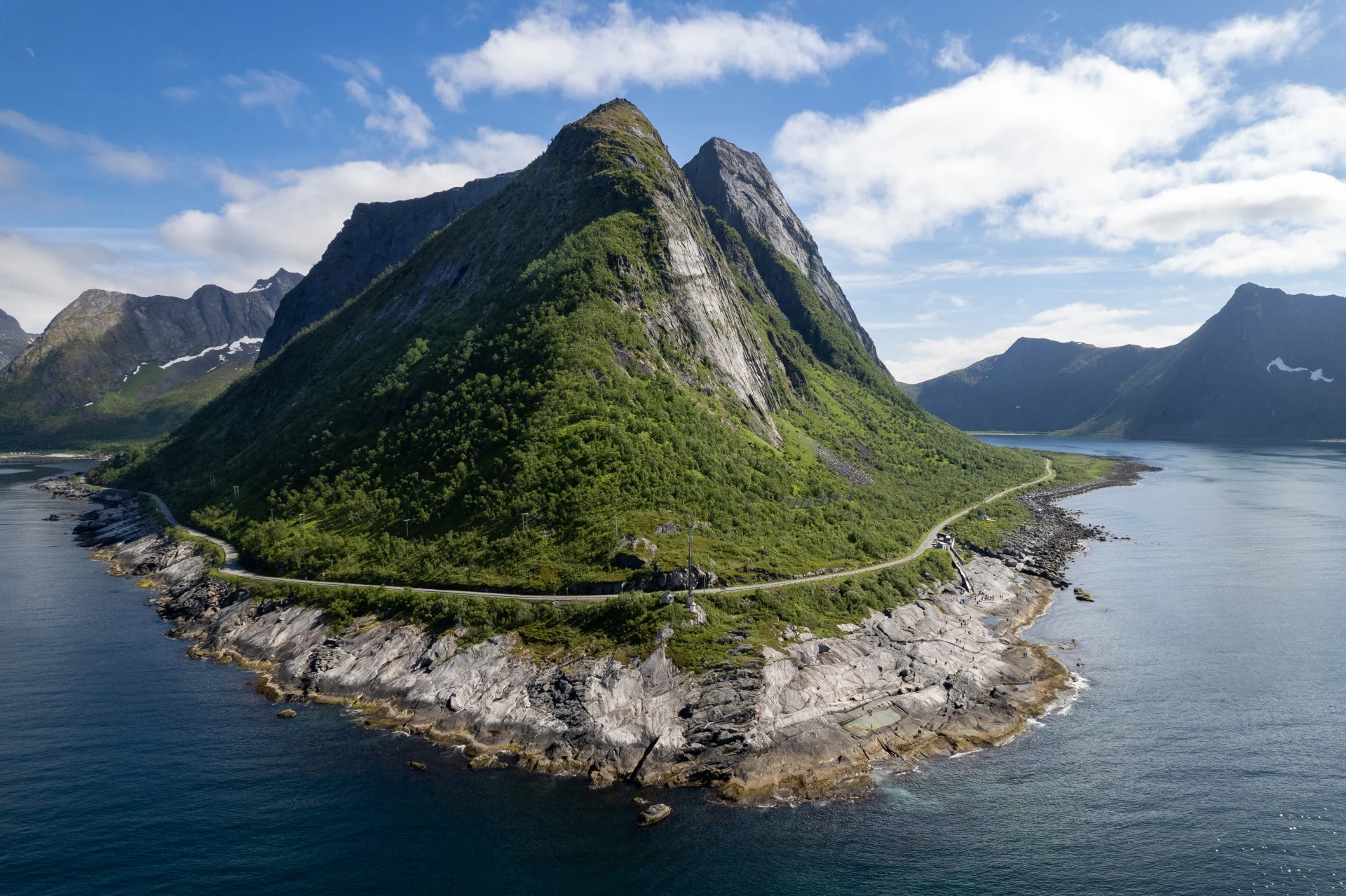 Senja Scenic Route by Bus | Excursion | Hurtigruten US