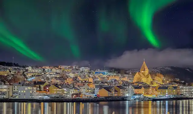 Tromsø to Bergen | 4-Day Norway Cruise | Hurtigruten UK