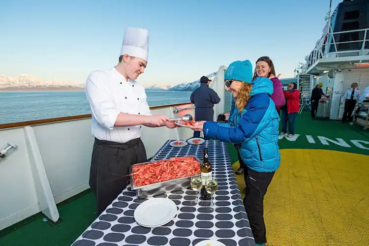 Onboard Experience | Norway Coastal Voyage | Hurtigruten US