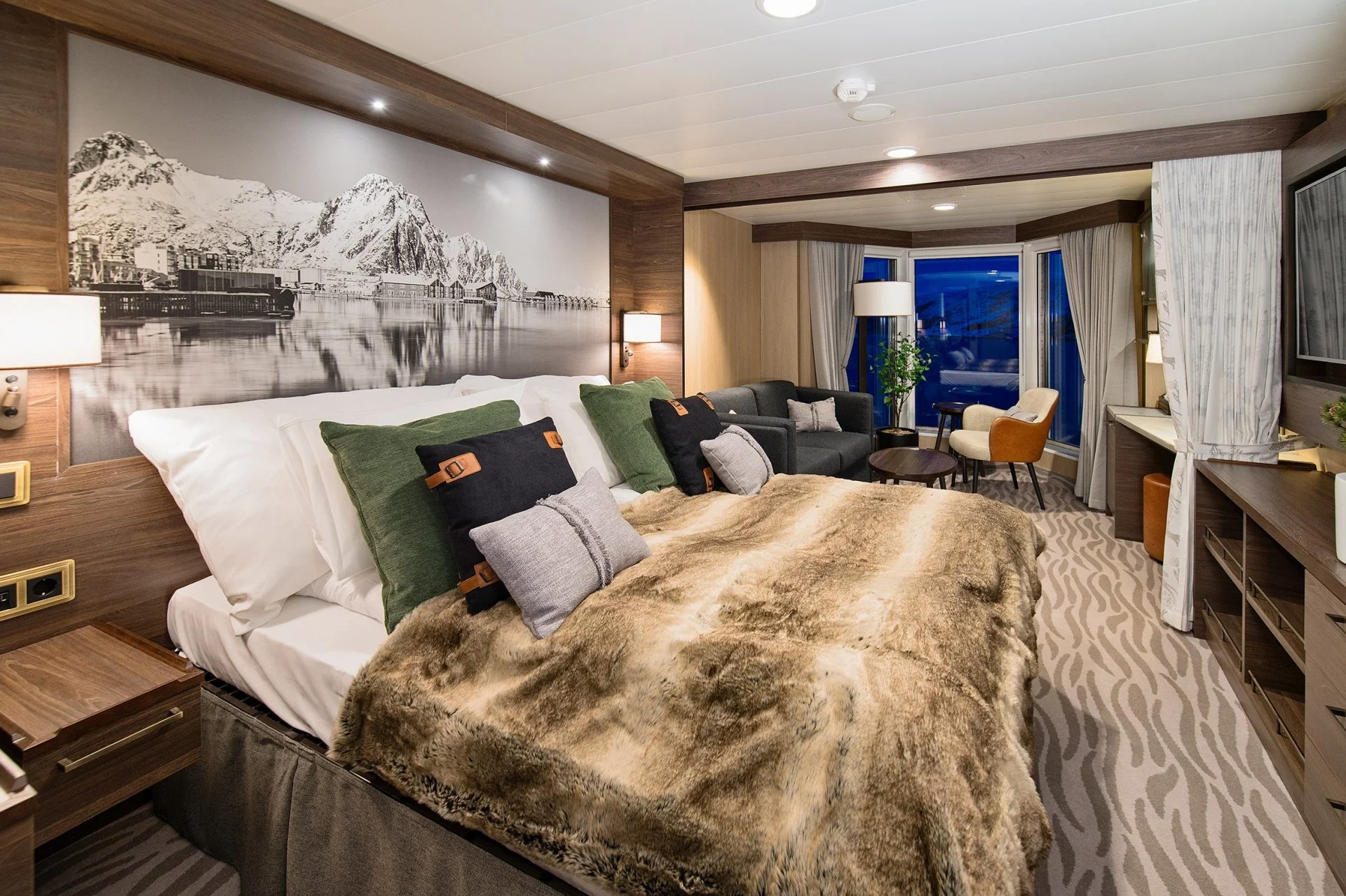 MS Richard With: Explore the Norwegian Coast | Hurtigruten AU