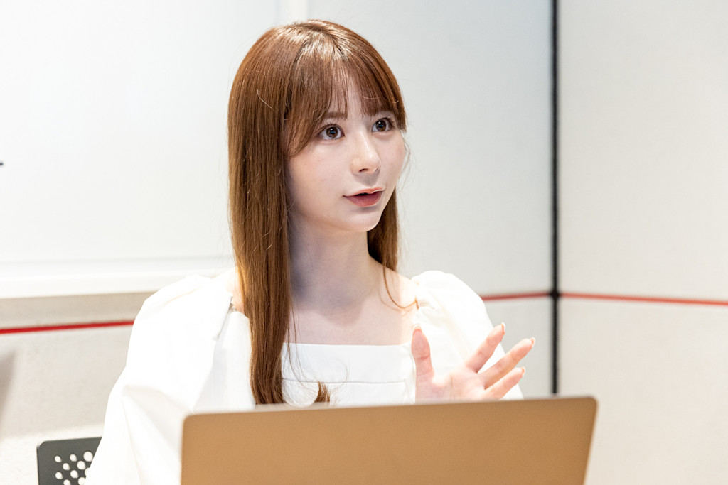 新卒一年目がYouTube施策のオーナーに！DeNA事業のおもしろさを届け、事業家のDNAを伝幡させる | フルスイング by DeNA