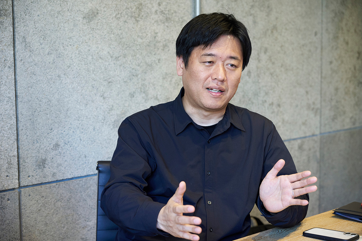 会社を辞めずに起業準備！？情シス支援AIツール「zooba」誕生の裏側──起業家に“伴走”するDeNA発VCの取り組み | フルスイング by DeNA