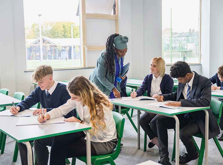 Returning to Teaching | Get Back Into Teaching with Reed | Reed